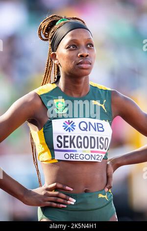 Prudence Sekgodiso of South Africa competing in the women’s 800m heats ...