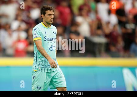 Verona's Italian forward Simone Verdi controls the ball during the ...
