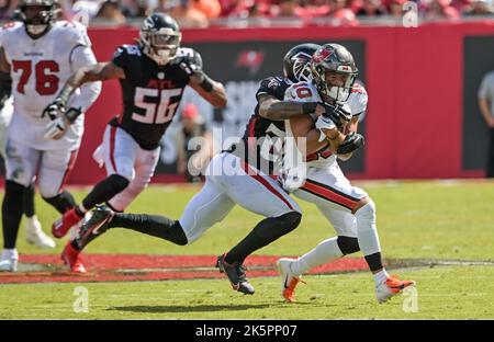 Atlanta Falcons wide receiver Scotty Miller (16) can not make a catch ...