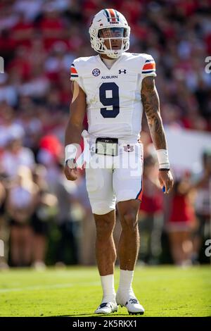 Auburn quarterback Robby Ashford looks for a receiver during the second ...