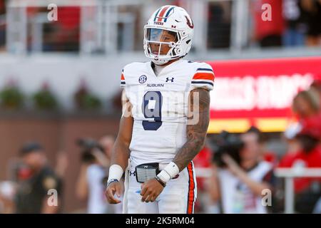 Auburn quarterback Robby Ashford reacts after making a first down ...