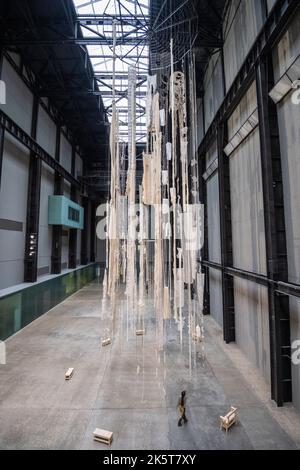 11 October 2022: Cecilia Vicuña, Brain Forest Quipu at Tate Modern ...