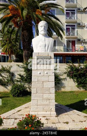 Bust of Hasan Tahsini , Saranda, Republic of Albania Stock Photo - Alamy