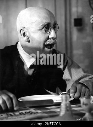 WARREN MITCHELL, TILL DEATH US DO PART, 1965 Stock Photo - Alamy