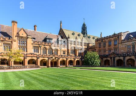 The University of Sydney Main Quadrangle at the Camperdown campus ...
