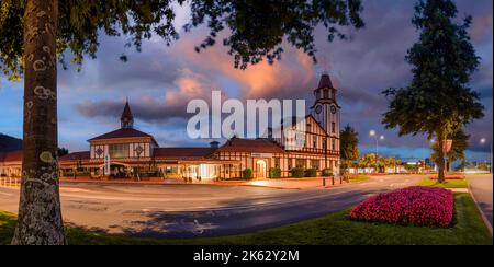 Rotorua Clock Tower, Tourist Information Center, Nord Island, New ...