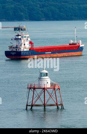 Spit Bank Lighthouse, Cobh, County Cork, Ireland Stock Photo - Alamy