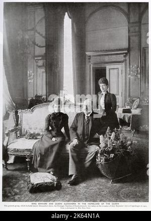 Queen Alexandra with sister Dowager Empress Marie Feodorovna Stock ...