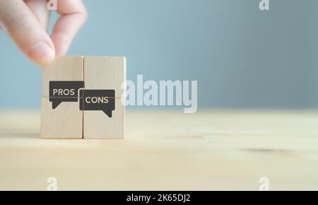 Quantitative Pros and Cons analysis concept. Advantages and ...
