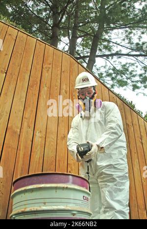 Hazardous Materials Removal Worker Stock Photo - Alamy