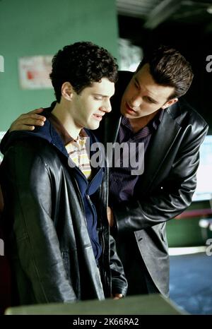GIGLI (2003) BEN AFFLECK, JUSTIN BARTHA GIGL 002-29 Stock Photo - Alamy
