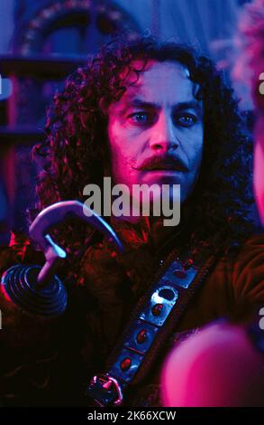 PETER PAN (2003) JASON ISAACS PEPA 001-007 Stock Photo - Alamy