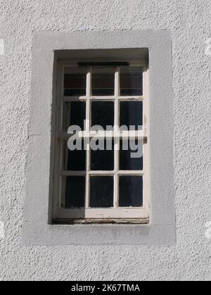 Traditional wooden sash and case windows, Dunkeld Stock Photo - Alamy
