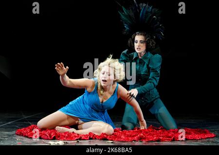 l-r: Sophie Bevan (Pamina), Kim Sheehan (Queen of the Night) in THE ...