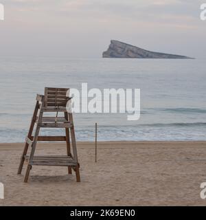 Early morning views of Benidorm Rock (Peacock Island) from Benidorm ...