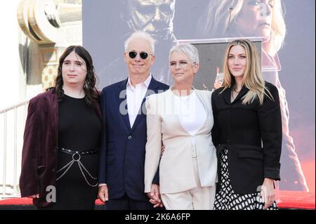 (L-R) Ruby Guest, Christopher Guest, Jamie Lee Curtis and Annie Guest ...