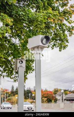 red light camera catching cars running thru red traffic light Stock ...