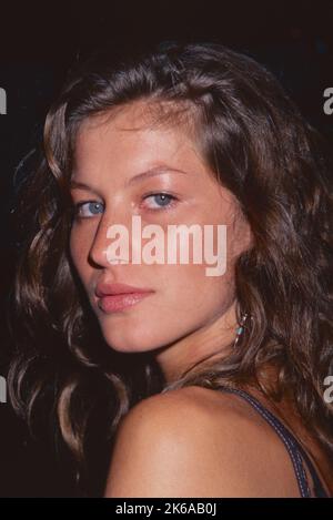 Gisele Bundchen at BCBG Max Azria Spring 2000 Collection in Bryant Park ...