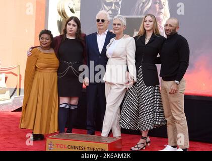 (L-R) Kynthia, Ruby Guest, Christopher Guest, Jamie Lee Curtis, Annie Guest and Jason Wolf at ...