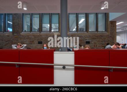 Lower corridor with ramp. University of Bristol: Fry Building, Bristol ...