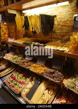 Fresh Italian pasta in Venice Italy Stock Photo - Alamy