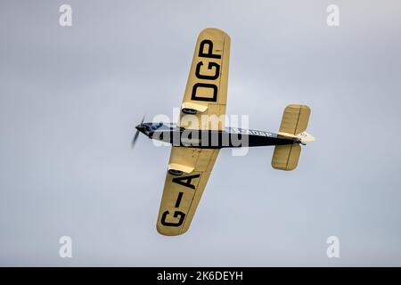 200 HP De Havilland Gipsy Queen 3 Engine mounted on a de Havilland DH ...