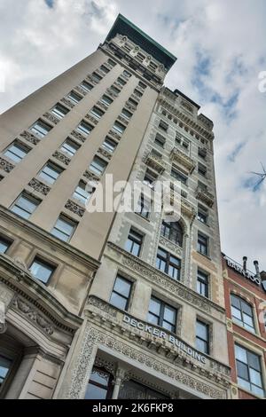 The Bank of the Metropolis building is located at 31 Union Square West ...