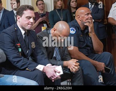 A Washington Metropolitan Police Department officer photographs a ...