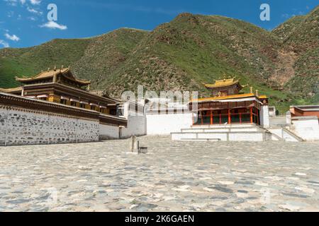 Gannan Labrang Temple Stock Photo - Alamy