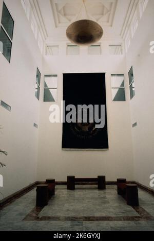 Lahore - Consulate Office Building - 1991, United States photographs ...