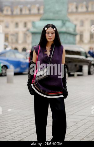 Street style, Kicki Yang Zhang arriving at Schiaparelli Spring Summer ...
