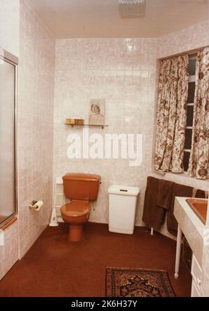 London - Executive Level Position Residence - 1980, United States ...