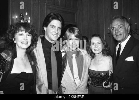 SOAP CATHRYN DAMON, KATHERINE HELMOND Stock Photo - Alamy