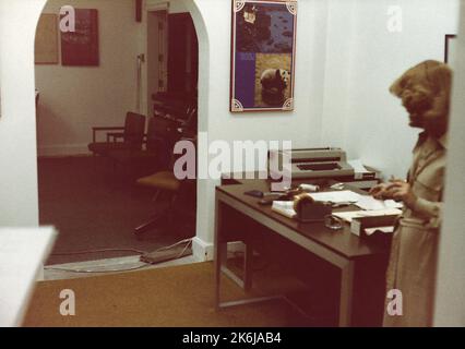 Jeddah - Consulate Office Building - 1980, United States photographs ...