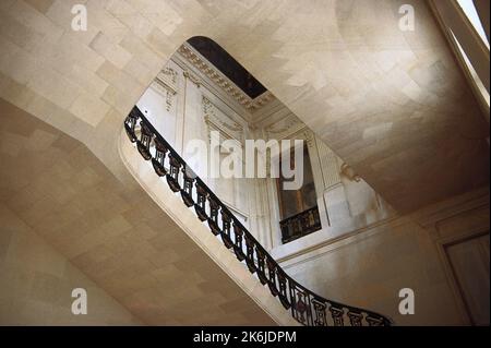 Paris - Annex Office Building - 1982, United States photographs Related ...