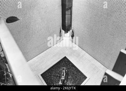 Oslo - Chancery Office Building - 1973, United States photographs ...