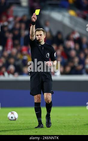 Referee Michael Salisbury during the Premier League match at Selhurst ...