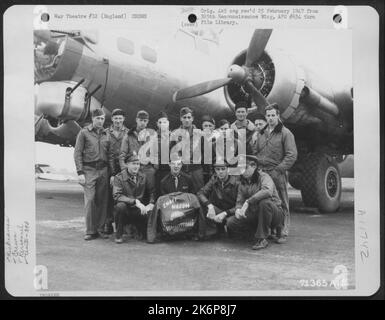 A Ground Crew Of The 390Th Bomb Group Poses Beside The Boeing B-17 ...