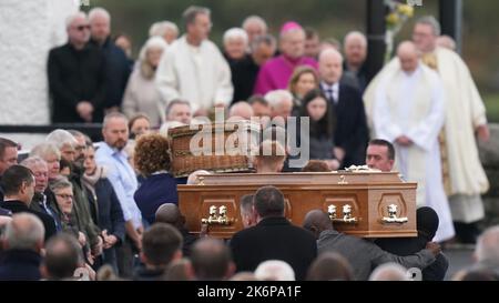 The coffins of Robert Garwe and his five-year-old daughter Shauna ...