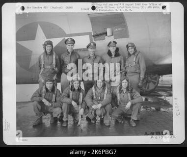 Crew Of The 452Nd Bomb Gp Beside A Boeing B-17 "Flying Fortress ...