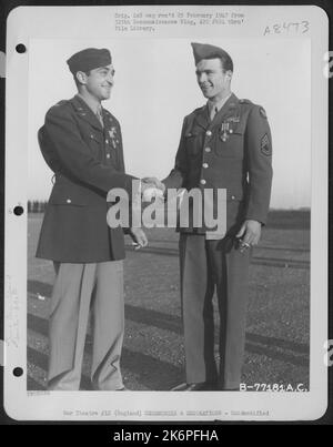 Members Of The 390Th Bomb Group Pose For Photographer After Receiving ...