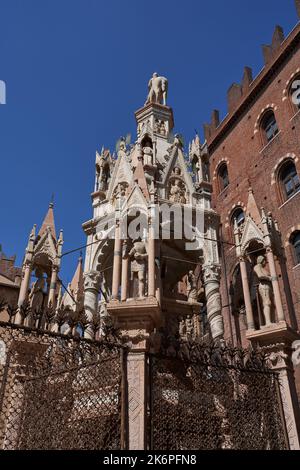 Marble sarcophagus and the tombstone of Cassignorio Scaligeri in Arche ...