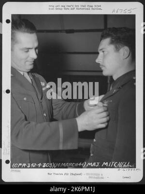 Brig. General Robert F. Travis Presents An Award To A Member Of The ...