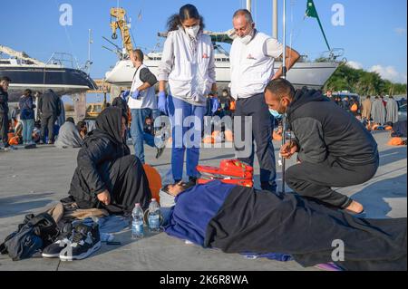 Male and female members of Red Cross Medical Team, O'Neill Highland ...