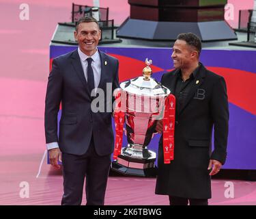 Kevin Sinfield OBE and Jason Robinson OBE with the Rugby League World ...