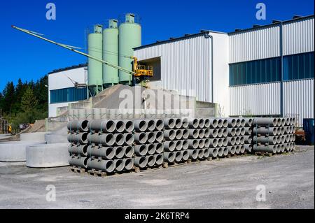 Steel silos and concrete pipes, precast concrete parts, precast ...