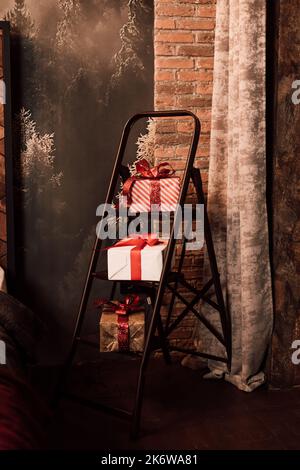 Boxing Day. Gifts in beautiful boxes. New year Stock Photo - Alamy