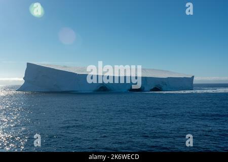 large tabular (table) iceberg in southern ocean off antarctic peninsula ...