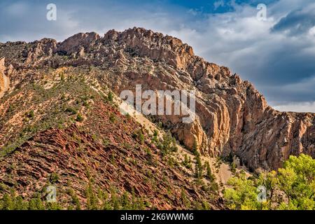 The Palisades, Madison Deseret Limestone (r), Hades Pass rocks (l ...