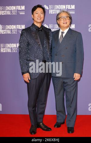 Park Hae-il and Park Chan-wook attend "Decision to Leave" film premiere ...
